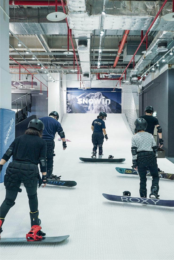 室內滑雪課程 – SNOWIN